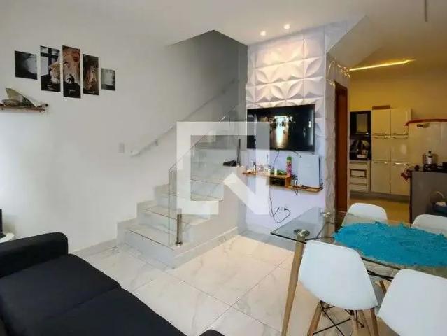 Casa / Sobrado em Condomínio para Locação em Praia Grande/SP Vilamar 2 Quartos