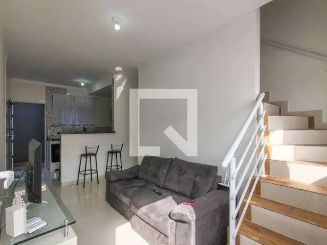 Casa / Sobrado em Condomínio para Locação em Praia Grande/SP Balneário Maracanã 2 Quartos