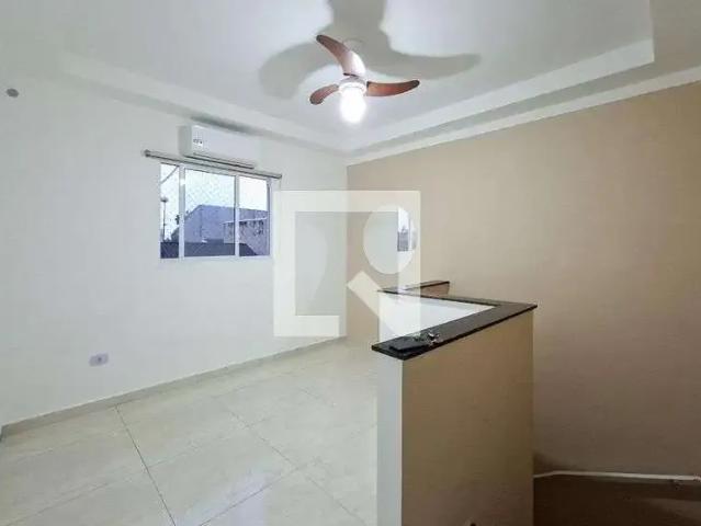 Casa / Sobrado em Condomínio para Locação em Praia Grande/SP Balneário Maracanã 2 Quartos