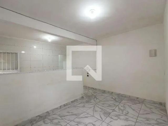 Casa / Sobrado em Condomínio para Locação em Praia Grande/SP Balneário Maracanã 2 Quartos