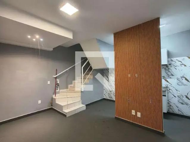 Casa / Sobrado em Condomínio para Locação em Praia Grande/SP Cidade Ocian 1 Quartos