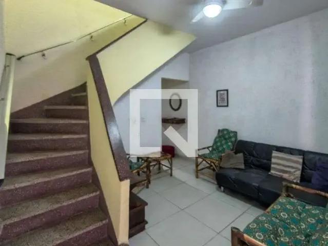 Casa / Sobrado em Condomínio para Locação em Praia Grande/SP Cidade Ocian 2 Quartos