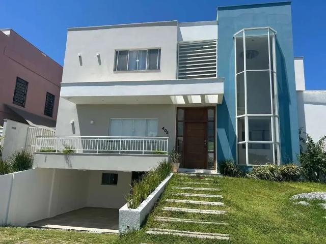 Casa / Sobrado em Condomínio para Locação em Rio das Ostras/RJ Alphaville 4 Quartos