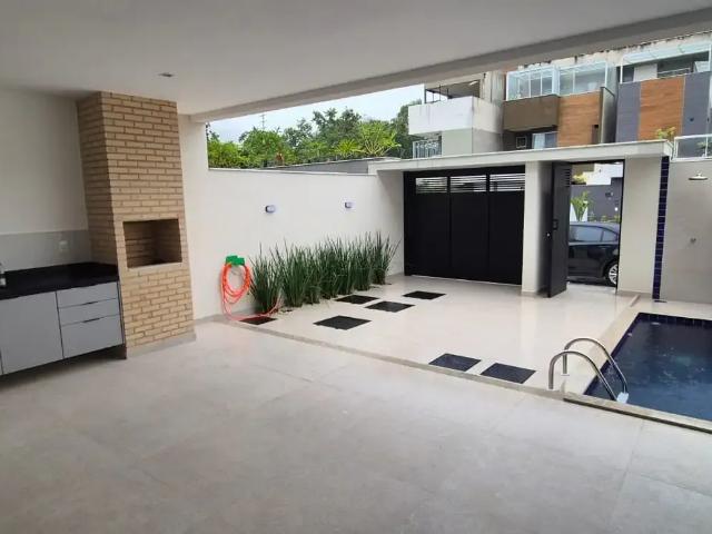 Casa / Sobrado em Condomínio para Locação em Rio de Janeiro/RJ Barra da Tijuca 4 Quartos