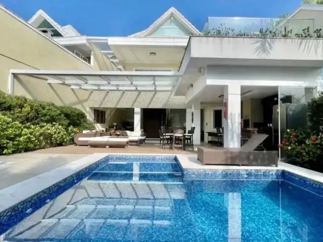 Casa / Sobrado em Condomínio para Locação em Rio de Janeiro/RJ Barra da Tijuca 4 Quartos