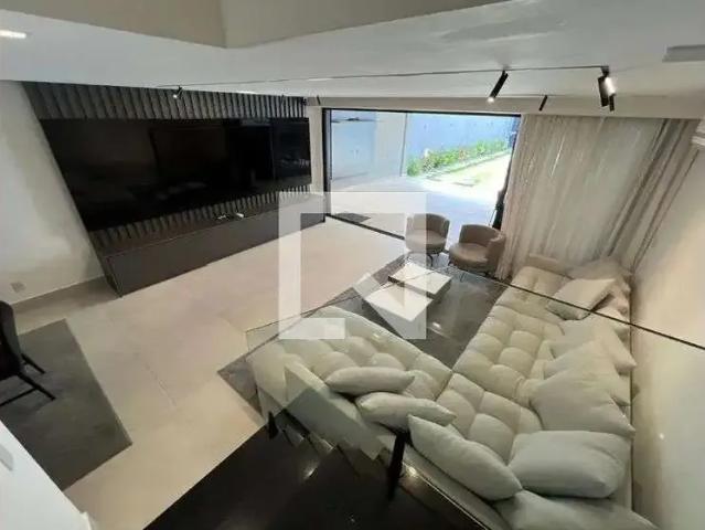 Casa / Sobrado em Condomínio para Locação em Rio de Janeiro/RJ Barra da Tijuca 4 Quartos
