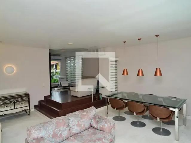Casa / Sobrado em Condomínio para Locação em Rio de Janeiro/RJ Barra da Tijuca 4 Quartos