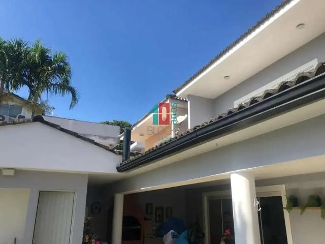 Casa / Sobrado em Condomínio para Locação em Rio de Janeiro/RJ Barra da Tijuca 5 Quartos