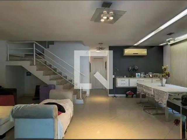 Casa / Sobrado em Condomínio para Locação em Rio de Janeiro/RJ Barra da Tijuca 5 Quartos