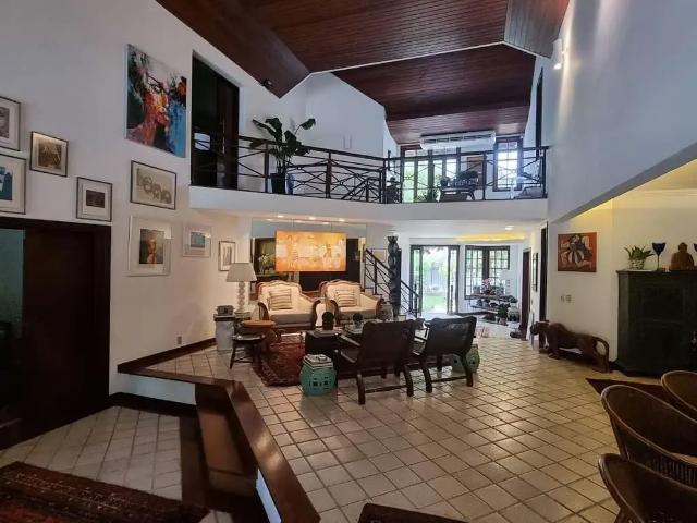 Casa / Sobrado em Condomínio para Locação em Rio de Janeiro/RJ Barra da Tijuca 5 Quartos