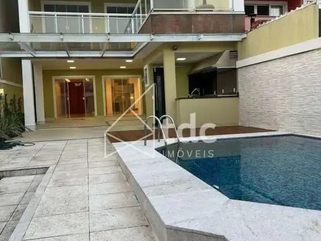 Casa / Sobrado em Condomínio para Locação em Rio de Janeiro/RJ Barra da Tijuca 5 Quartos