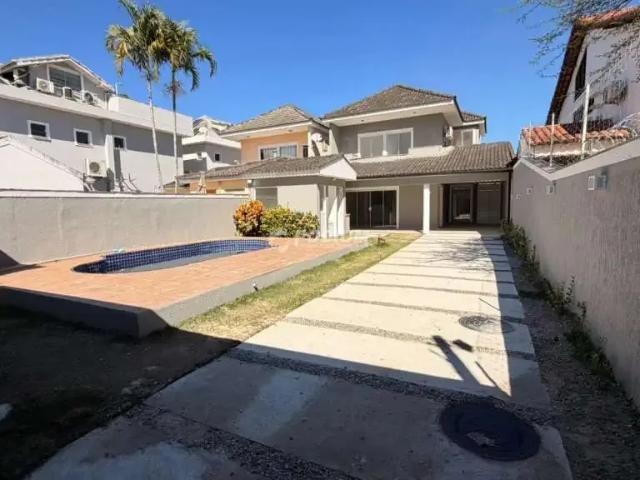 Casa / Sobrado em Condomínio para Locação em Rio de Janeiro/RJ Barra da Tijuca 5 Quartos