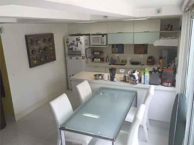 Casa / Sobrado em Condomínio para Locação em Rio de Janeiro/RJ Barra da Tijuca 2 Quartos