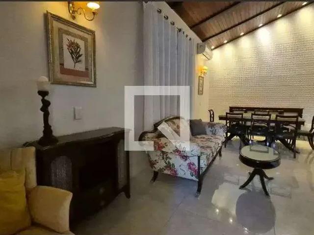 Casa / Sobrado em Condomínio para Locação em Rio de Janeiro/RJ Barra da Tijuca 3 Quartos