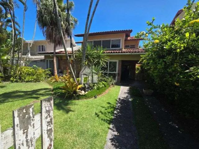 Casa / Sobrado em Condomínio para Locação em Rio de Janeiro/RJ Barra da Tijuca 3 Quartos