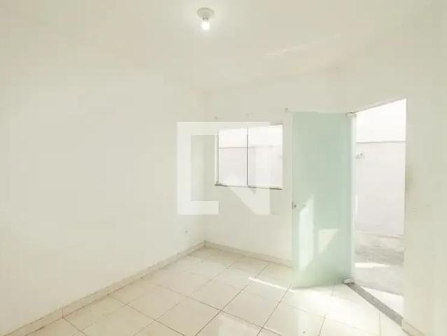 Casa / Sobrado em Condomínio para Locação em Rio de Janeiro/RJ Campo Grande 2 Quartos