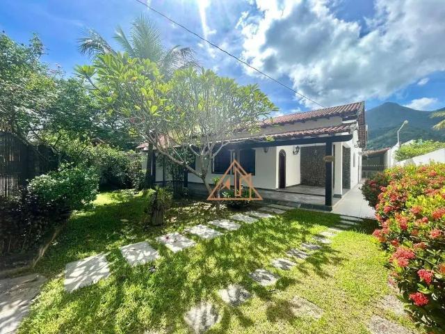 Casa / Sobrado em Condomínio para Locação em Rio de Janeiro/RJ Freguesia Jacarepaguá 4 Quartos