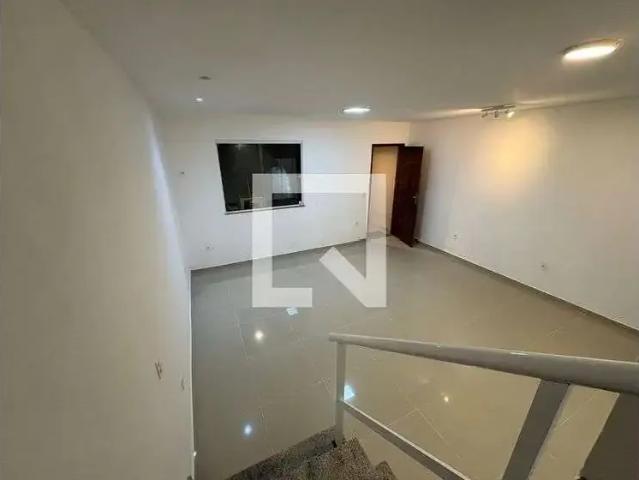 Casa / Sobrado em Condomínio para Locação em Rio de Janeiro/RJ Guaratiba 3 Quartos