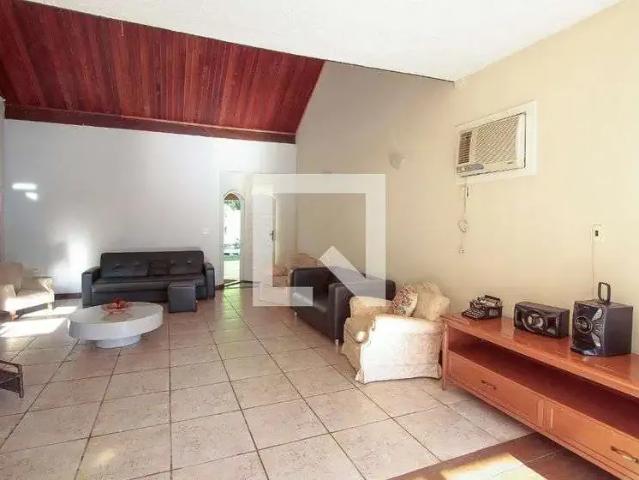 Casa / Sobrado em Condomínio para Locação em Rio de Janeiro/RJ Itanhangá 4 Quartos