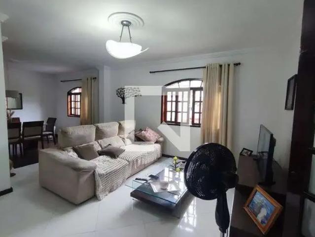 Casa / Sobrado em Condomínio para Locação em Rio de Janeiro/RJ Pechincha 3 Quartos