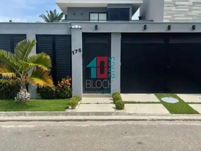 Casa / Sobrado em Condomínio para Locação em Rio de Janeiro/RJ Recreio dos Bandeirantes 4 Quartos