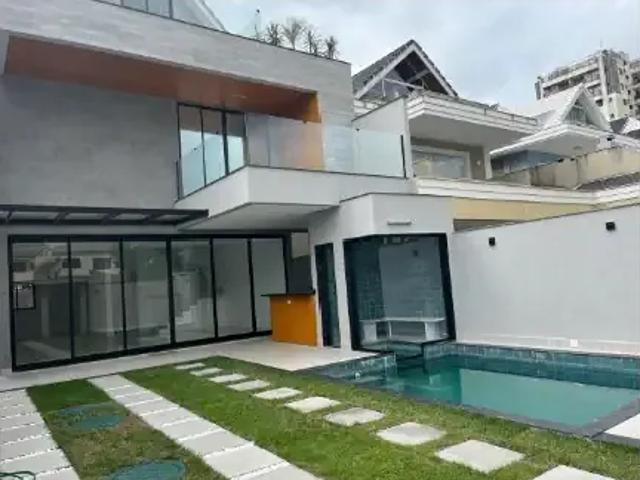 Casa / Sobrado em Condomínio para Locação em Rio de Janeiro/RJ Recreio dos Bandeirantes 4 Quartos