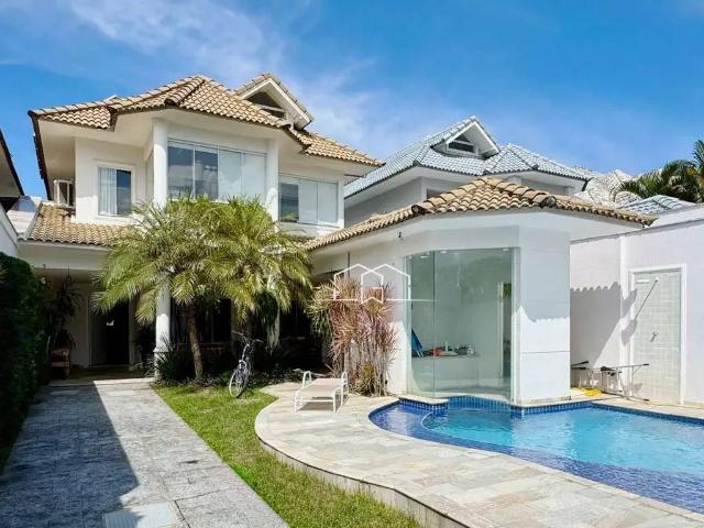 Casa / Sobrado em Condomínio para Locação em Rio de Janeiro/RJ Recreio dos Bandeirantes 4 Quartos