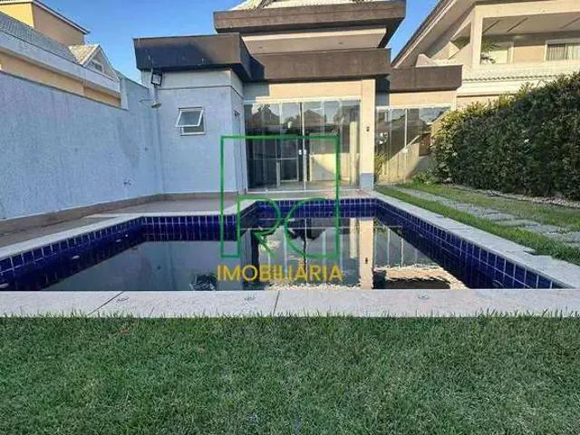 Casa / Sobrado em Condomínio para Locação em Rio de Janeiro/RJ Recreio dos Bandeirantes 4 Quartos