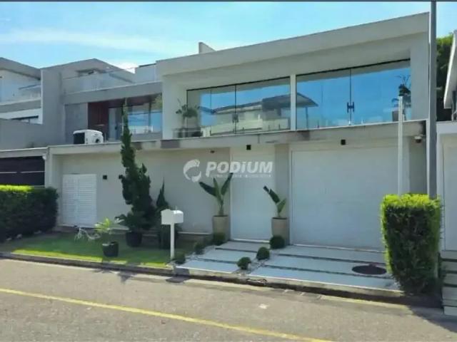 Casa / Sobrado em Condomínio para Locação em Rio de Janeiro/RJ Recreio dos Bandeirantes 4 Quartos