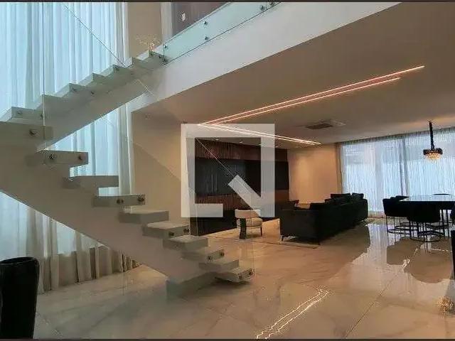 Casa / Sobrado em Condomínio para Locação em Rio de Janeiro/RJ Recreio dos Bandeirantes 5 Quartos