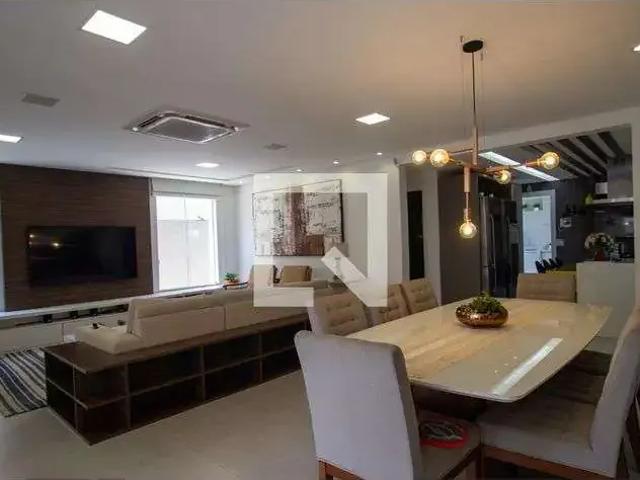 Casa / Sobrado em Condomínio para Locação em Rio de Janeiro/RJ Recreio dos Bandeirantes 5 Quartos