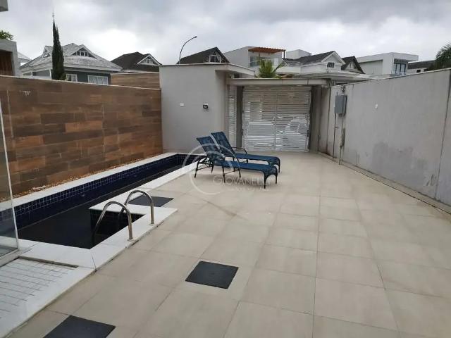 Casa / Sobrado em Condomínio para Locação em Rio de Janeiro/RJ Recreio dos Bandeirantes 5 Quartos