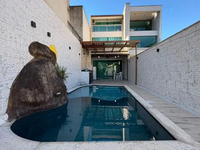 Casa / Sobrado em Condomínio para Locação em Rio de Janeiro/RJ Recreio dos Bandeirantes 5 Quartos