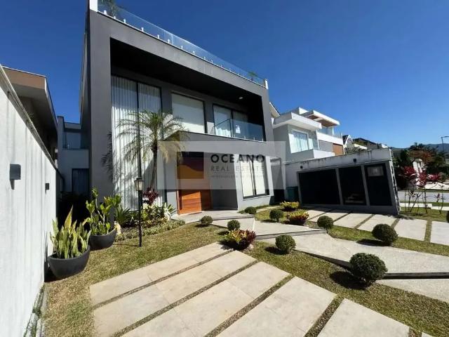 Casa / Sobrado em Condomínio para Locação em Rio de Janeiro/RJ Recreio dos Bandeirantes 5 Quartos