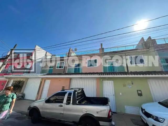 Casa / Sobrado em Condomínio para Locação em Rio de Janeiro/RJ Taquara 3 Quartos