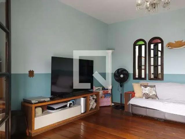 Casa / Sobrado em Condomínio para Locação em Rio de Janeiro/RJ Taquara 5 Quartos
