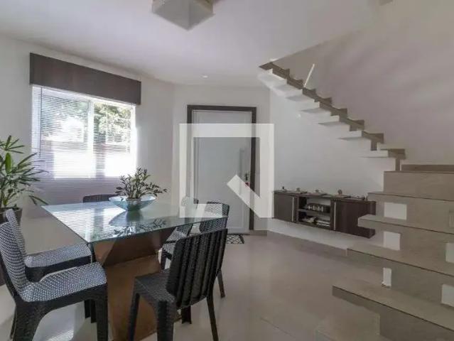 Casa / Sobrado em Condomínio para Locação em Rio de Janeiro/RJ Vargem Pequena 4 Quartos