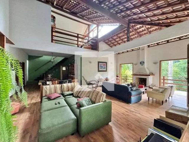 Casa / Sobrado em Condomínio para Locação em Rio de Janeiro/RJ Vargem Pequena 5 Quartos