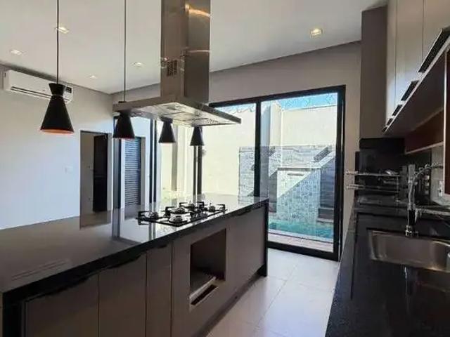 Casa / Sobrado em Condomínio para Locação em Ribeirão Preto/SP Jardim Valência 3 Quartos