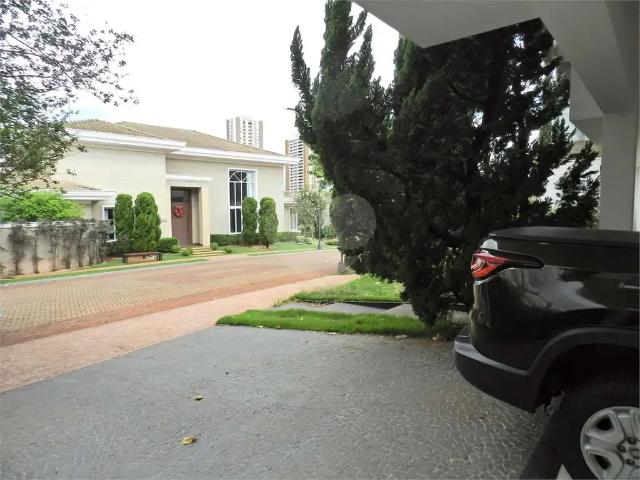Casa / Sobrado em Condomínio para Locação em Ribeirão Preto/SP Jardim Botânico 4 Quartos
