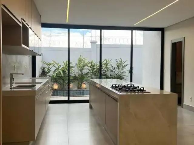 Casa / Sobrado em Condomínio para Locação em Ribeirão Preto/SP Recreio Anhangüera 4 Quartos