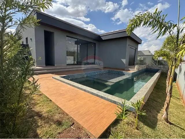 Casa / Sobrado em Condomínio para Locação em Ribeirão Preto/SP Residencial e Empresarial Alphaville 3 Quartos