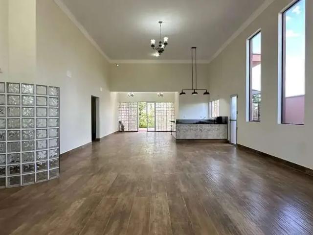 Casa / Sobrado em Condomínio para Locação em Ribeirão Preto/SP Vila do Golf 3 Quartos