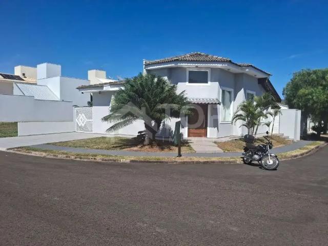 Casa / Sobrado em Condomínio para Locação em São Carlos/SP Residencial Samambaia 3 Quartos