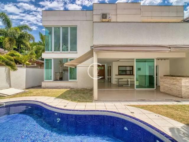 Casa / Sobrado em Condomínio para Locação em São José dos Campos/SP Esplanada do Sol 4 Quartos