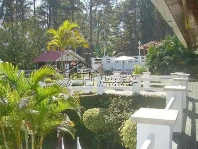 Casa / Sobrado em Condomínio para Locação em São José dos Campos/SP Torrão de Ouro 5 Quartos