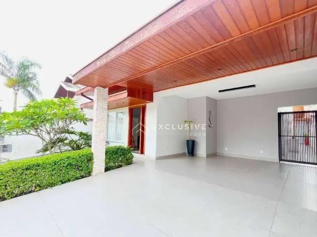 Casa / Sobrado em Condomínio para Locação em São José dos Campos/SP Urbanova 5 Quartos