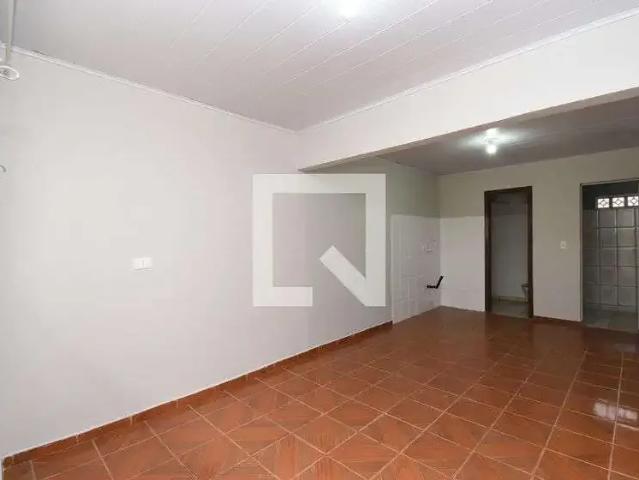 Casa / Sobrado em Condomínio para Locação em São José dos Pinhais/PR Parque da Fonte 2 Quartos