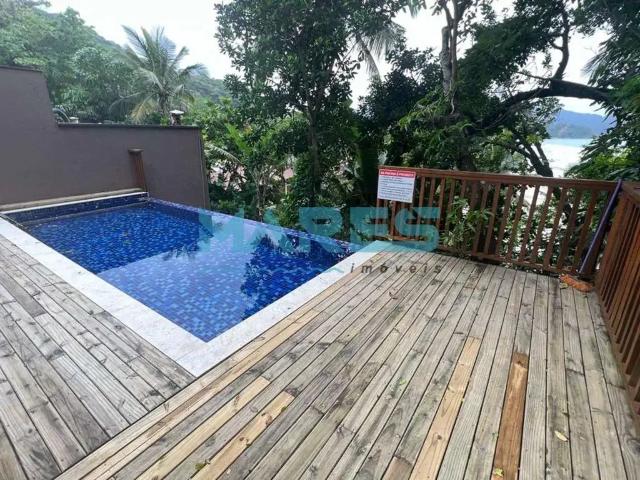 Casa / Sobrado em Condomínio para Locação em São Sebastião/SP Camburi 4 Quartos