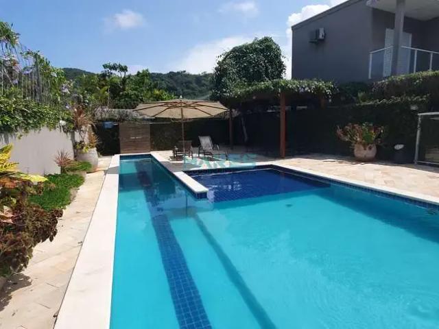 Casa / Sobrado em Condomínio para Locação em São Sebastião/SP Camburi 3 Quartos